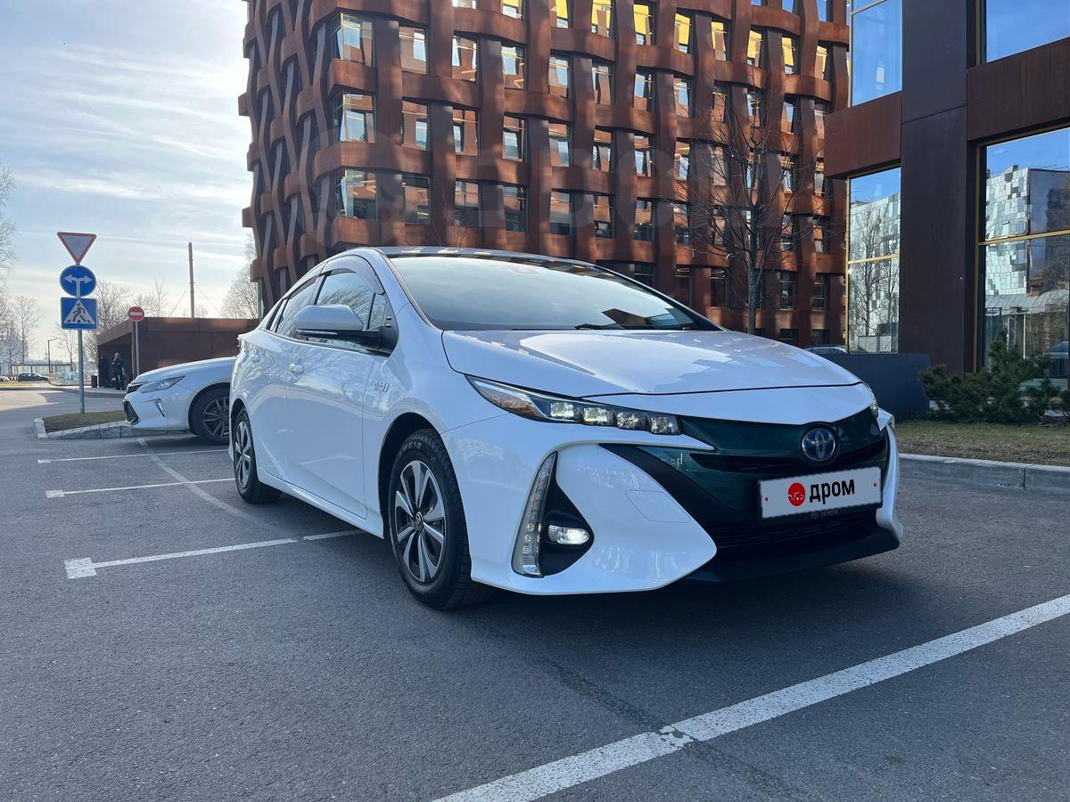 Продажа Тойота Приус PHV 2017 в Санкт-Петербурге, Машина в отличном состоянии, 1.8 литра, гибрид ...